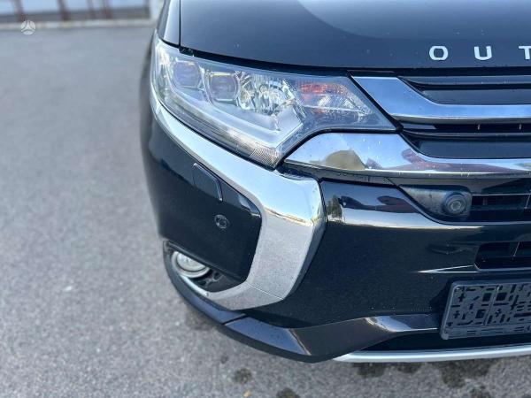 Melns Mitsubishi Outlander 2015 Rokiškis, ar dzinēja tilpumu 2.00 L un nobraukumu 280 tūkst. km par 7650 €, foto 8 vietnē AUTOMOTO.COM.LV
