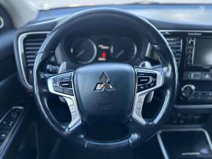 Melns Mitsubishi Outlander 2015 Rokiškis, ar dzinēja tilpumu 2.00 L un nobraukumu 280 tūkst. km par 7650 €, foto 28 vietnē AUTOMOTO.COM.LV