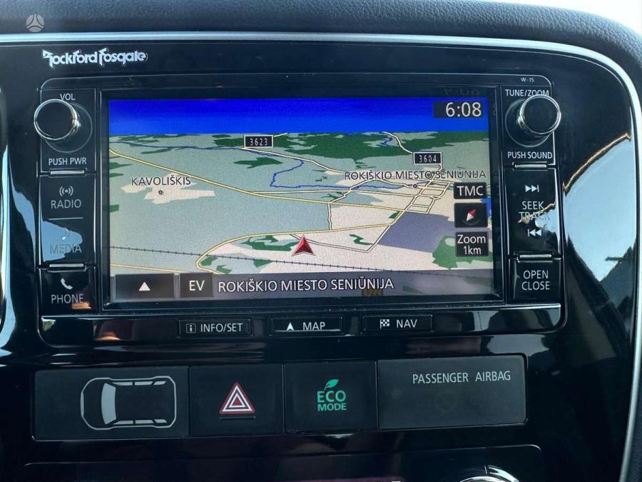 Melns Mitsubishi Outlander 2015 Rokiškis, ar dzinēja tilpumu 2.00 L un nobraukumu 280 tūkst. km par 7650 €, foto 35 vietnē AUTOMOTO.COM.LV