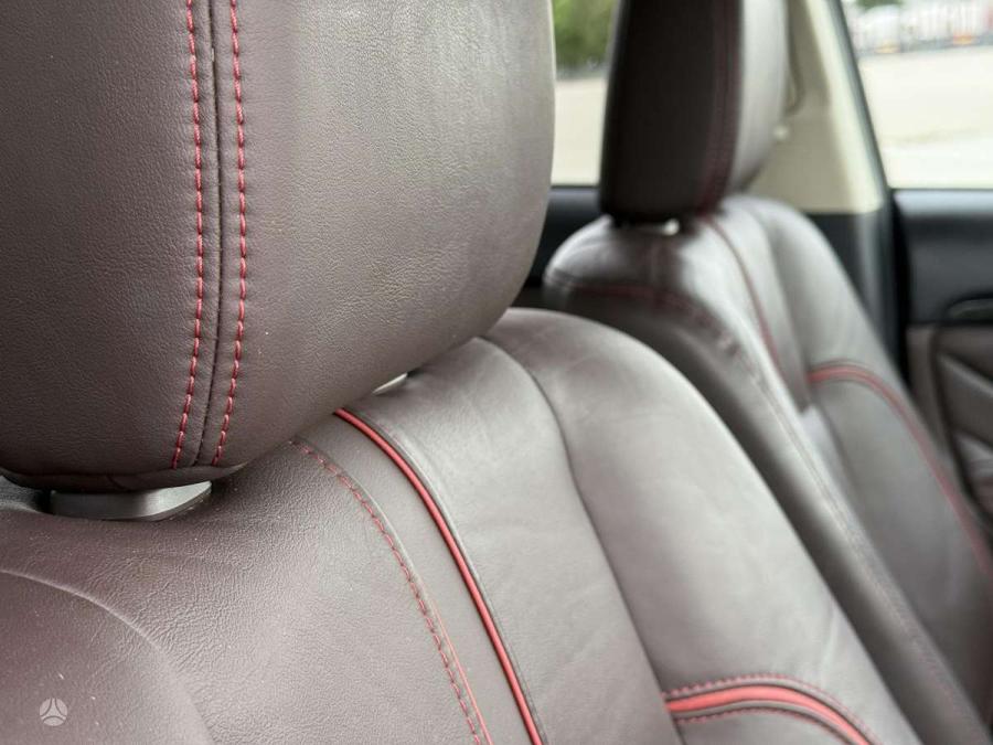 Black Mitsubishi Outlander 2015 in Marijampole, with an engine capacity of 2.00 L and mileage of 233 thousand km for 9800 €, photo 28 on AUTOMOTO.COM.LV