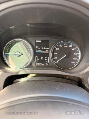 Melns Mitsubishi Outlander 2015 Mardu, ar dzinēja tilpumu 2.00 L un nobraukumu 319 tūkst. km par 9850 €, foto 28 vietnē AUTOMOTO.COM.LV