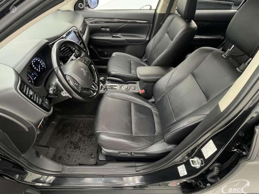 Melns Mitsubishi Outlander 2016 Viļņa, ar dzinēja tilpumu 2.00 L un nobraukumu 84 tūkst. km par 14950 €, foto 21 vietnē AUTOMOTO.COM.LV
