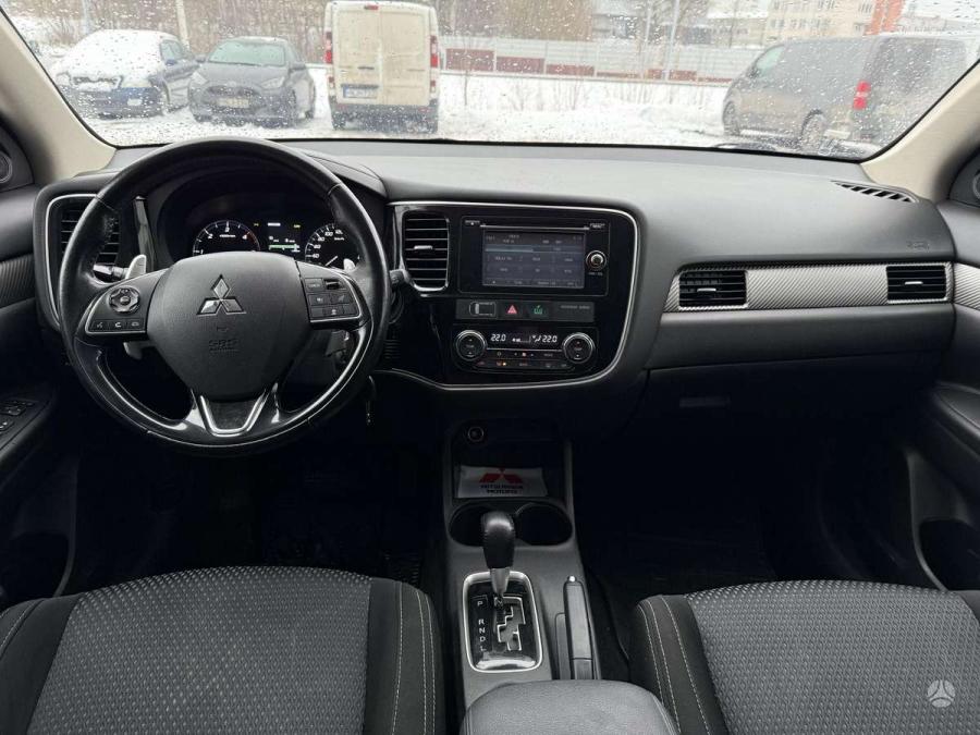 Melns Mitsubishi Outlander 2016 Kauņa, ar dzinēja tilpumu 2.30 L un nobraukumu 218 tūkst. km par 10900 €, foto 13 vietnē AUTOMOTO.COM.LV