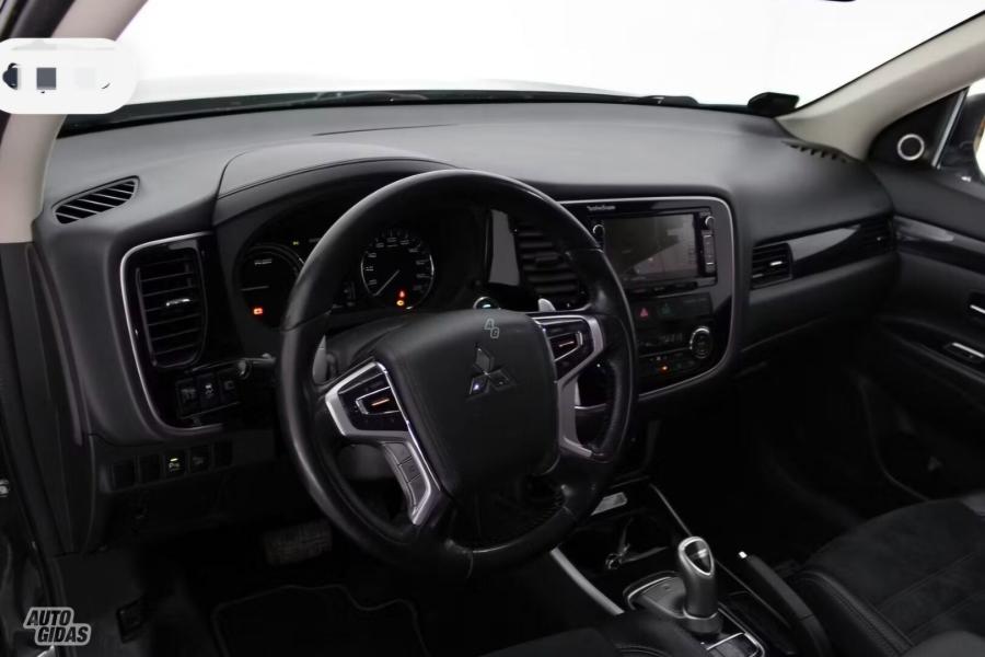 Melns Mitsubishi Outlander 2016 Kauņa, ar dzinēja tilpumu 2.00 L un nobraukumu 240 tūkst. km par 9300 €, foto 11 vietnē AUTOMOTO.COM.LV