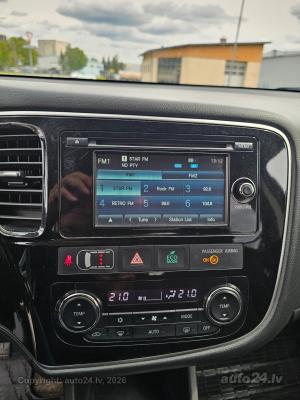 Melns Mitsubishi Outlander 2016 Paide, ar dzinēja tilpumu 2.00 L un nobraukumu 118 tūkst. km par 12850 €, foto 10 vietnē AUTOMOTO.COM.LV