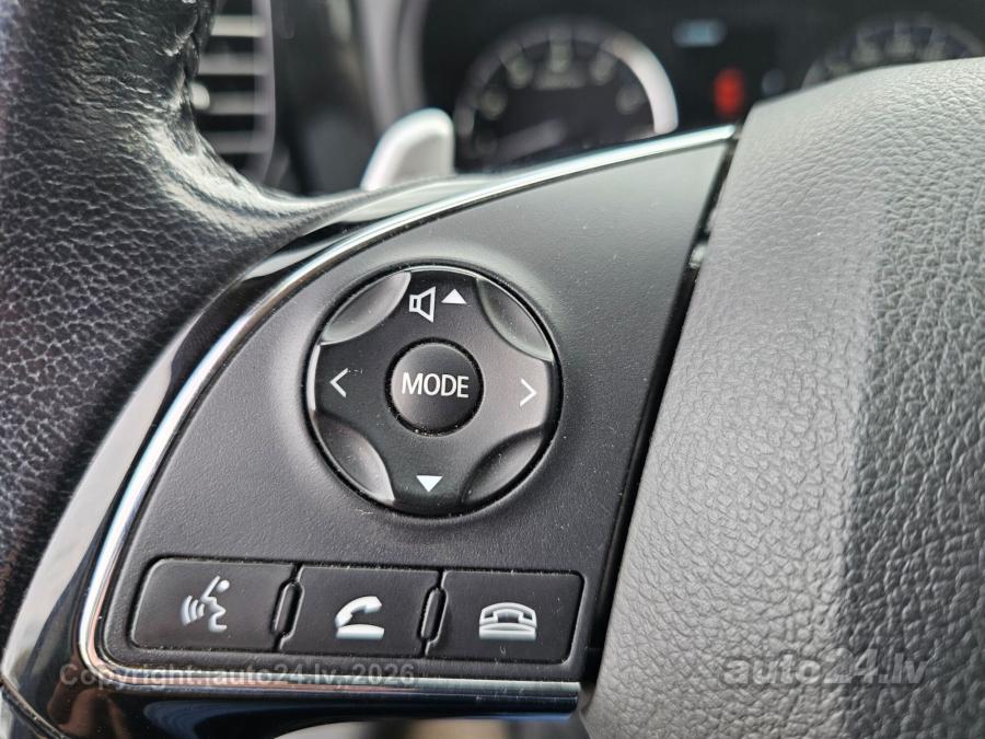 Melns Mitsubishi Outlander 2016 Paide, ar dzinēja tilpumu 2.00 L un nobraukumu 118 tūkst. km par 12850 €, foto 13 vietnē AUTOMOTO.COM.LV