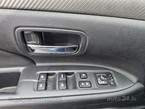 Melns Mitsubishi Outlander 2016 Paide, ar dzinēja tilpumu 2.00 L un nobraukumu 118 tūkst. km par 12850 €, foto 14 vietnē AUTOMOTO.COM.LV