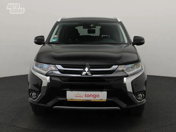 Melns Mitsubishi Outlander 2016 Viļņa, ar dzinēja tilpumu 2.00 L un nobraukumu 186 tūkst. km par 14799 €, foto 3 vietnē AUTOMOTO.COM.LV