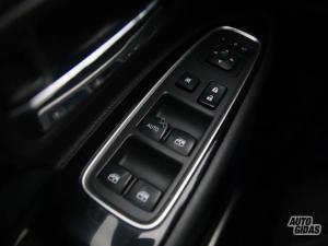 Black Mitsubishi Outlander 2016 in Vilnius, with an engine capacity of 2.00 L and mileage of 186 thousand km for 14799 €, photo 26 on AUTOMOTO.COM.LV