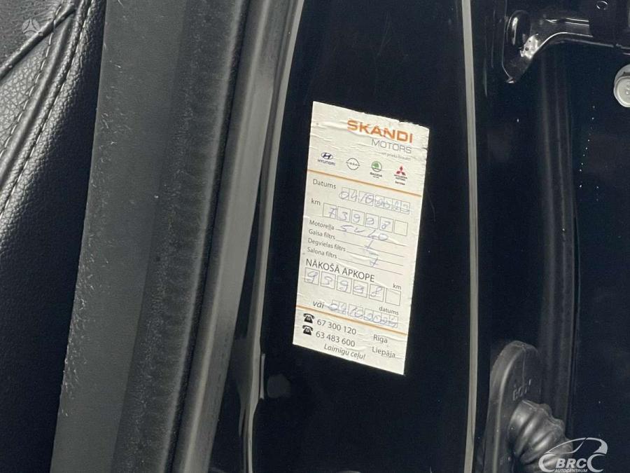Black Mitsubishi Outlander 2016 in Vilnius, with an engine capacity of 2.00 L and mileage of 84 thousand km for 12500 €, photo 26 on AUTOMOTO.COM.LV
