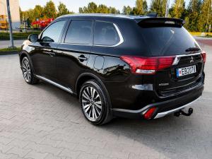 Melns Mitsubishi Outlander 2016 Kėdainiai, ar dzinēja tilpumu 2.00 L un nobraukumu 162 tūkst. km par 12900 €, foto 4 vietnē AUTOMOTO.COM.LV