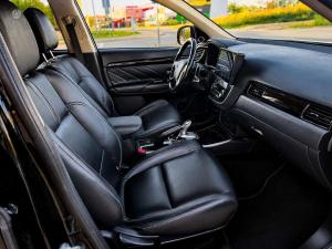 Melns Mitsubishi Outlander 2016 Kėdainiai, ar dzinēja tilpumu 2.00 L un nobraukumu 162 tūkst. km par 12900 €, foto 8 vietnē AUTOMOTO.COM.LV
