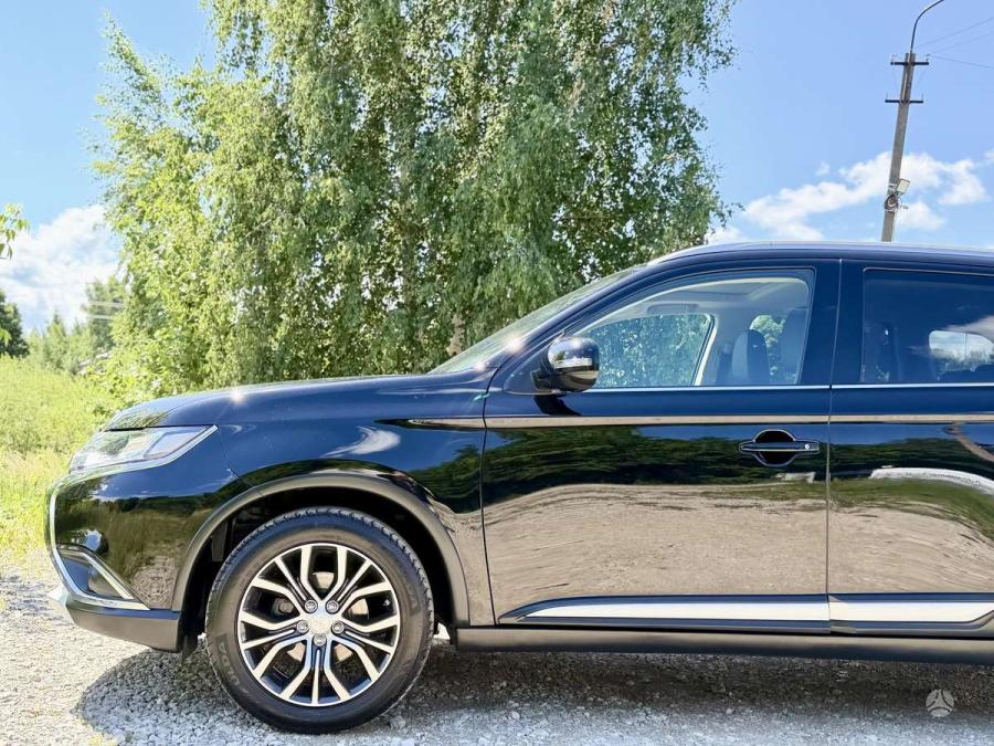 Melns Mitsubishi Outlander 2016 Šauļi, ar dzinēja tilpumu 2.30 L un nobraukumu 192 tūkst. km par 13200 €, foto 12 vietnē AUTOMOTO.COM.LV
