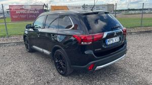 Melns Mitsubishi Outlander 2016 Marijampole, ar dzinēja tilpumu 2.27 L un nobraukumu 290 tūkst. km par 9890 €, foto 10 vietnē AUTOMOTO.COM.LV