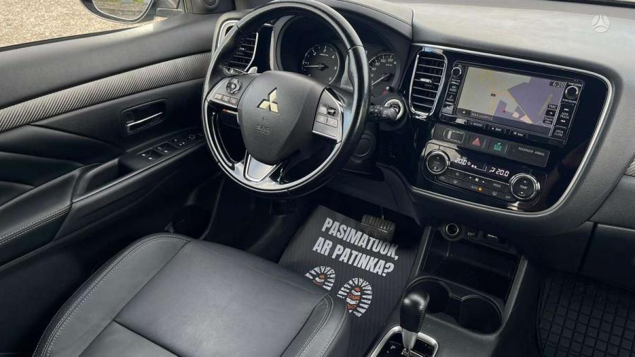 Melns Mitsubishi Outlander 2016 Marijampole, ar dzinēja tilpumu 2.27 L un nobraukumu 290 tūkst. km par 9890 €, foto 17 vietnē AUTOMOTO.COM.LV