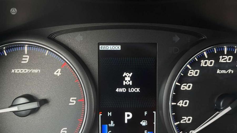 Melns Mitsubishi Outlander 2016 Marijampole, ar dzinēja tilpumu 2.27 L un nobraukumu 290 tūkst. km par 9890 €, foto 27 vietnē AUTOMOTO.COM.LV