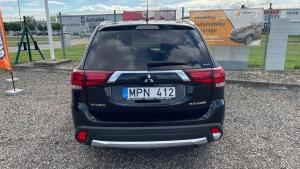 Melns Mitsubishi Outlander 2016 Marijampole, ar dzinēja tilpumu 2.27 L un nobraukumu 290 tūkst. km par 9890 €, foto 32 vietnē AUTOMOTO.COM.LV