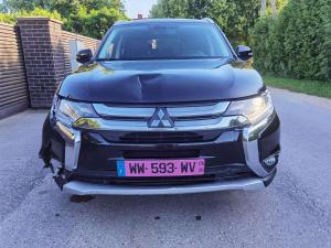 Black Mitsubishi Outlander 2016 in Kaunas, with an engine capacity of 2.27 L and mileage of 155 thousand km for 6300 €, photo  on AUTOMOTO.COM.LV