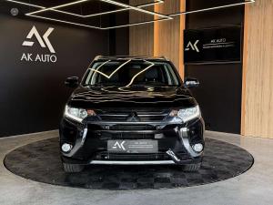 Melns Mitsubishi Outlander 2016 Kauņa, ar dzinēja tilpumu 2.00 L un nobraukumu 101 tūkst. km par 15990 €, foto 5 vietnē AUTOMOTO.COM.LV