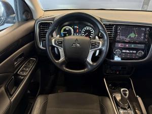 Melns Mitsubishi Outlander 2016 Kauņa, ar dzinēja tilpumu 2.00 L un nobraukumu 101 tūkst. km par 15990 €, foto 15 vietnē AUTOMOTO.COM.LV