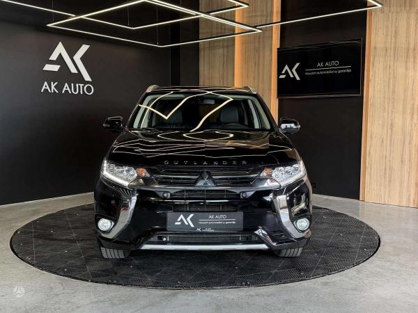 Melns Mitsubishi Outlander 2016 Kauņa, ar dzinēja tilpumu 2.00 L un nobraukumu 186 tūkst. km par 13990 €, foto 4 vietnē AUTOMOTO.COM.LV