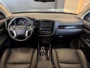 Melns Mitsubishi Outlander 2016 Kauņa, ar dzinēja tilpumu 2.00 L un nobraukumu 186 tūkst. km par 13990 €, foto 17 vietnē AUTOMOTO.COM.LV
