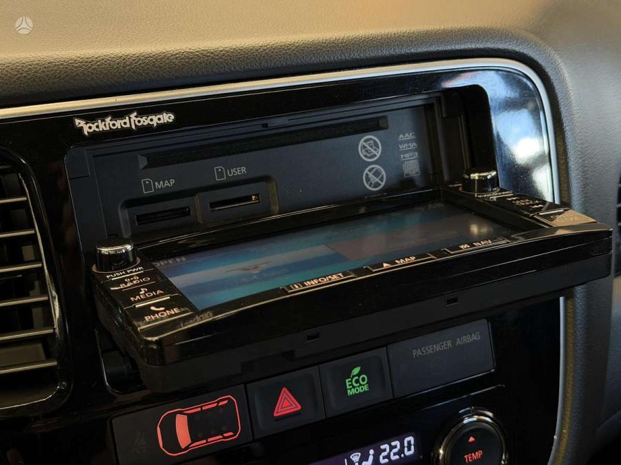 Melns Mitsubishi Outlander 2016 Kauņa, ar dzinēja tilpumu 2.00 L un nobraukumu 186 tūkst. km par 13990 €, foto 36 vietnē AUTOMOTO.COM.LV