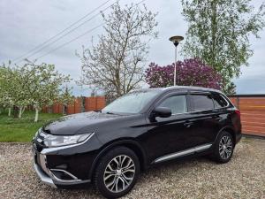 Melns Mitsubishi Outlander 2016 Marijampole, ar dzinēja tilpumu 2.00 L un nobraukumu 212 tūkst. km par 10800 €, foto 3 vietnē AUTOMOTO.COM.LV