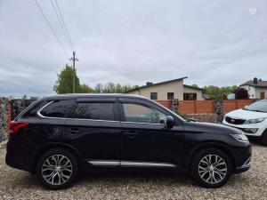 Melns Mitsubishi Outlander 2016 Marijampole, ar dzinēja tilpumu 2.00 L un nobraukumu 212 tūkst. km par 10800 €, foto 8 vietnē AUTOMOTO.COM.LV