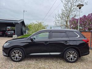 Melns Mitsubishi Outlander 2016 Marijampole, ar dzinēja tilpumu 2.00 L un nobraukumu 212 tūkst. km par 10800 €, foto 9 vietnē AUTOMOTO.COM.LV