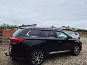 Melns Mitsubishi Outlander 2016 Marijampole, ar dzinēja tilpumu 2.00 L un nobraukumu 212 tūkst. km par 10800 €, foto 10 vietnē AUTOMOTO.COM.LV