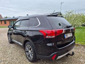 Melns Mitsubishi Outlander 2016 Marijampole, ar dzinēja tilpumu 2.00 L un nobraukumu 212 tūkst. km par 10800 €, foto 13 vietnē AUTOMOTO.COM.LV