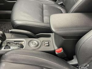 Black Mitsubishi Outlander 2016 in Vilnius, with an engine capacity of 2.00 L and mileage of 84 thousand km for 12000 €, photo 27 on AUTOMOTO.COM.LV