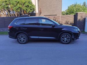 Melns Mitsubishi Outlander 2016 Kauņa, ar dzinēja tilpumu 0.00 L un nobraukumu 155 tūkst. km par 5700 €, foto 3 vietnē AUTOMOTO.COM.LV