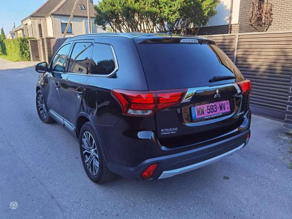 Melns Mitsubishi Outlander 2016 Kauņa, ar dzinēja tilpumu 0.00 L un nobraukumu 155 tūkst. km par 5700 €, foto 6 vietnē AUTOMOTO.COM.LV
