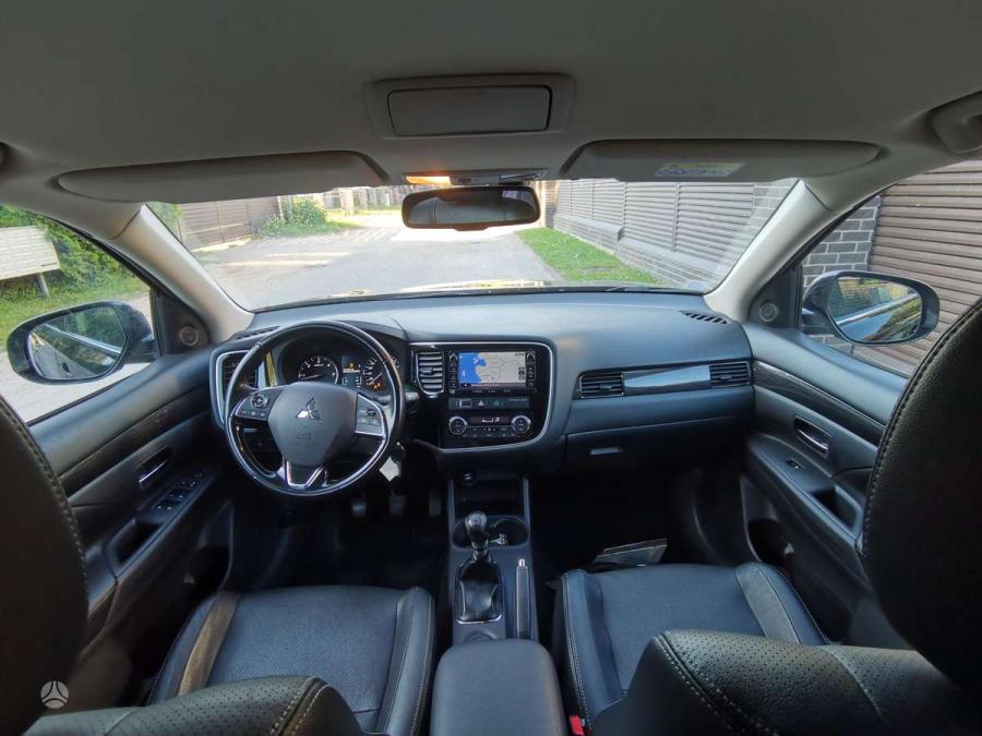 Melns Mitsubishi Outlander 2016 Kauņa, ar dzinēja tilpumu 0.00 L un nobraukumu 155 tūkst. km par 5700 €, foto 23 vietnē AUTOMOTO.COM.LV