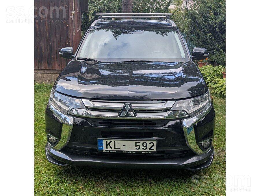 Melns Mitsubishi Outlander 2016 Rīga, ar dzinēja tilpumu 2.30 L un nobraukumu 119 tūkst. km par 13500 €, foto 3 vietnē AUTOMOTO.COM.LV