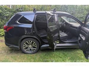 Melns Mitsubishi Outlander 2016 Rīga, ar dzinēja tilpumu 2.30 L un nobraukumu 119 tūkst. km par 13500 €, foto 5 vietnē AUTOMOTO.COM.LV