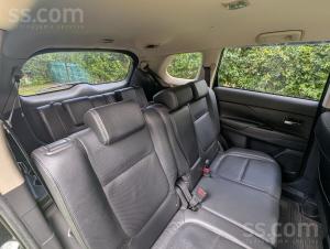 Melns Mitsubishi Outlander 2016 Rīga, ar dzinēja tilpumu 2.30 L un nobraukumu 119 tūkst. km par 13500 €, foto 19 vietnē AUTOMOTO.COM.LV