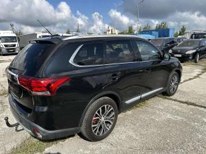 Melns Mitsubishi Outlander 2016 Šauļi, ar dzinēja tilpumu 2.20 L un nobraukumu 184 tūkst. km par 10500 €, foto 6 vietnē AUTOMOTO.COM.LV