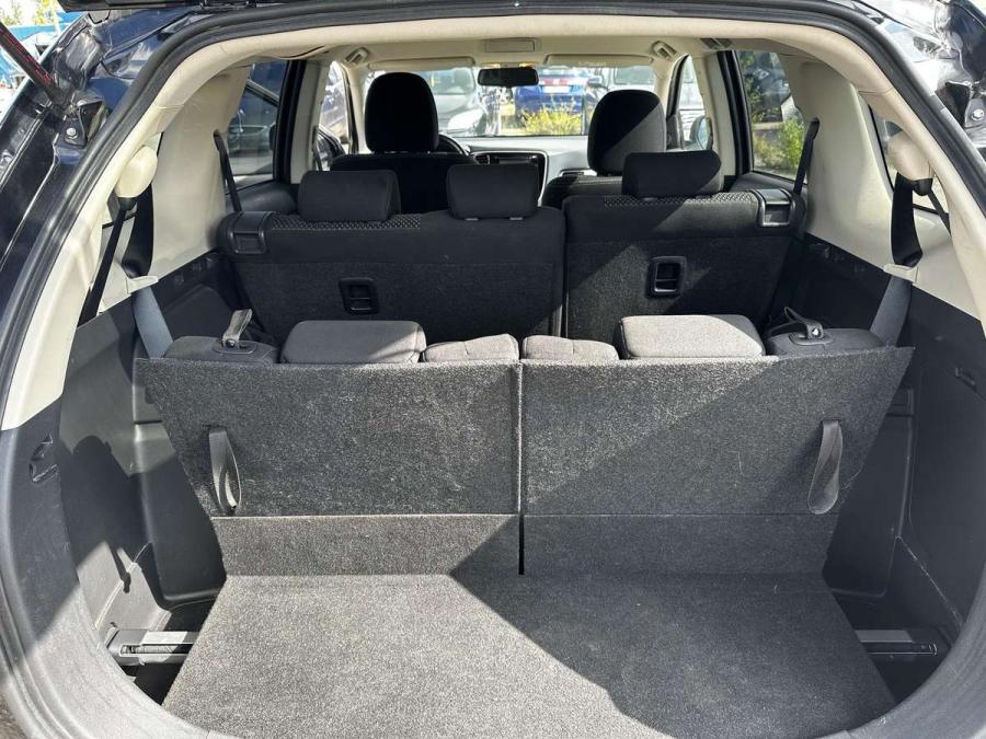 Melns Mitsubishi Outlander 2016 Šauļi, ar dzinēja tilpumu 2.20 L un nobraukumu 184 tūkst. km par 10500 €, foto 11 vietnē AUTOMOTO.COM.LV
