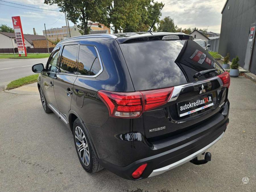 Melns Mitsubishi Outlander 2016 Šauļi, ar dzinēja tilpumu 2.30 L un nobraukumu 185 tūkst. km par 11950 €, foto 5 vietnē AUTOMOTO.COM.LV