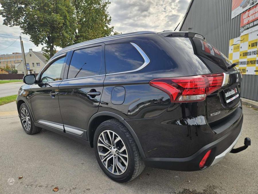Melns Mitsubishi Outlander 2016 Šauļi, ar dzinēja tilpumu 2.30 L un nobraukumu 185 tūkst. km par 11950 €, foto 6 vietnē AUTOMOTO.COM.LV