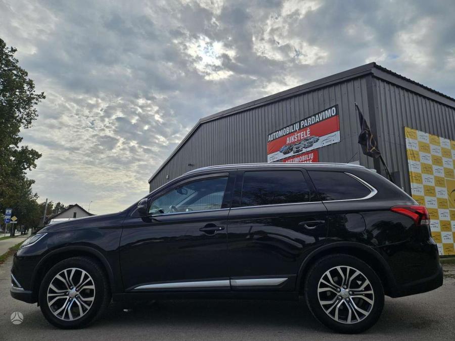 Melns Mitsubishi Outlander 2016 Šauļi, ar dzinēja tilpumu 2.30 L un nobraukumu 185 tūkst. km par 11950 €, foto 7 vietnē AUTOMOTO.COM.LV