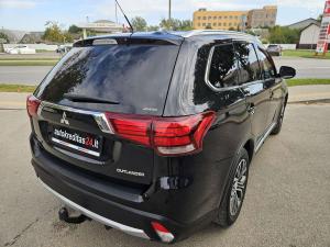 Melns Mitsubishi Outlander 2016 Šauļi, ar dzinēja tilpumu 2.30 L un nobraukumu 185 tūkst. km par 11950 €, foto 8 vietnē AUTOMOTO.COM.LV