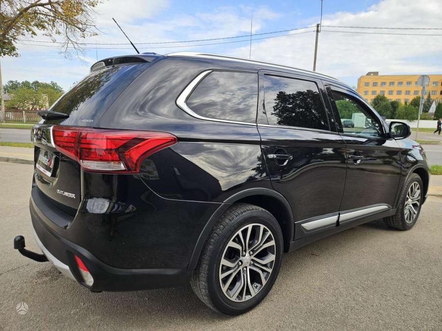 Melns Mitsubishi Outlander 2016 Šauļi, ar dzinēja tilpumu 2.30 L un nobraukumu 185 tūkst. km par 11950 €, foto 9 vietnē AUTOMOTO.COM.LV