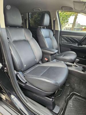 Melns Mitsubishi Outlander 2016 Šauļi, ar dzinēja tilpumu 2.30 L un nobraukumu 185 tūkst. km par 11950 €, foto 15 vietnē AUTOMOTO.COM.LV