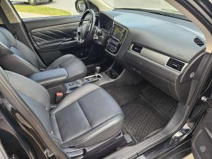 Melns Mitsubishi Outlander 2016 Šauļi, ar dzinēja tilpumu 2.30 L un nobraukumu 185 tūkst. km par 11950 €, foto 16 vietnē AUTOMOTO.COM.LV