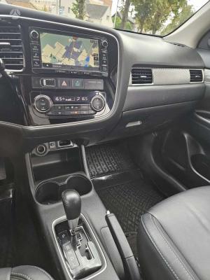 Melns Mitsubishi Outlander 2016 Šauļi, ar dzinēja tilpumu 2.30 L un nobraukumu 185 tūkst. km par 11950 €, foto 18 vietnē AUTOMOTO.COM.LV