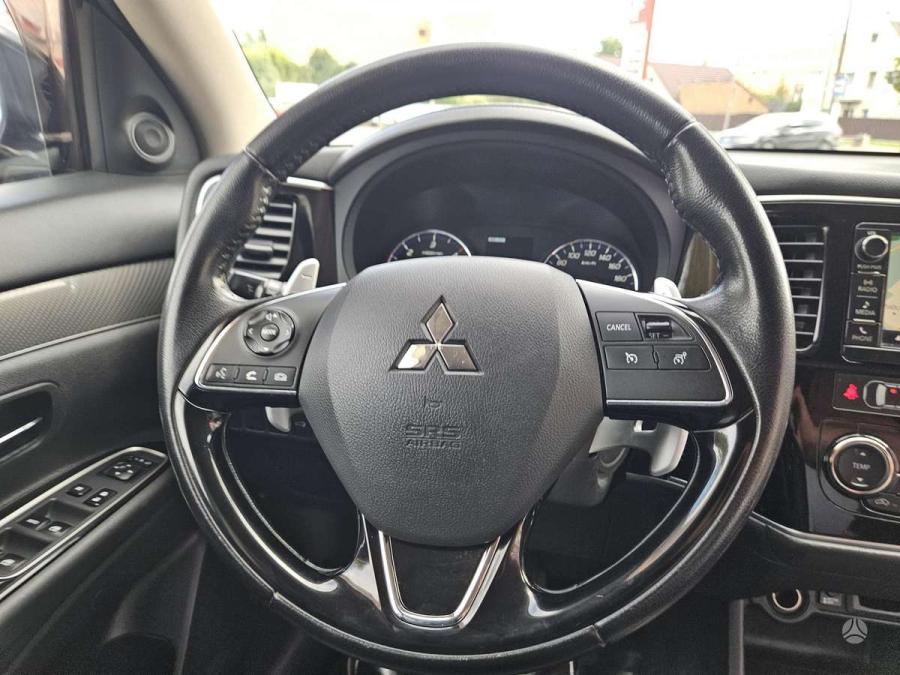 Melns Mitsubishi Outlander 2016 Šauļi, ar dzinēja tilpumu 2.30 L un nobraukumu 185 tūkst. km par 11950 €, foto 20 vietnē AUTOMOTO.COM.LV